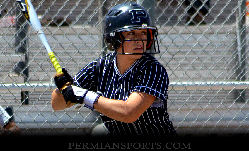 Mojo Softball Knocks Off Central